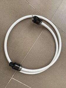 Dây nguồn oyaide tunami bigo v2, giắc oyaide ap, ac 004 | VNAV - Mạng Nghe nhìn Việt nam