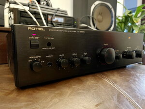 Rotel RA-985BX | VNAV - Mạng Nghe nhìn Việt nam