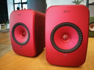 KEF LSX Red color | VNAV - Mạng Nghe nhìn Việt nam